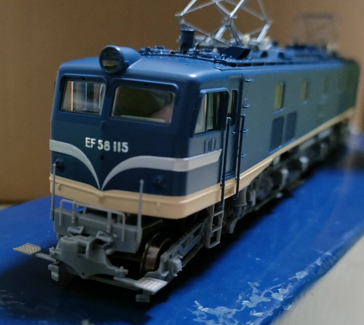 Yahoo!オークション - 【HO】トラムウェイ EF58（小窓）ブルトレ色（下...