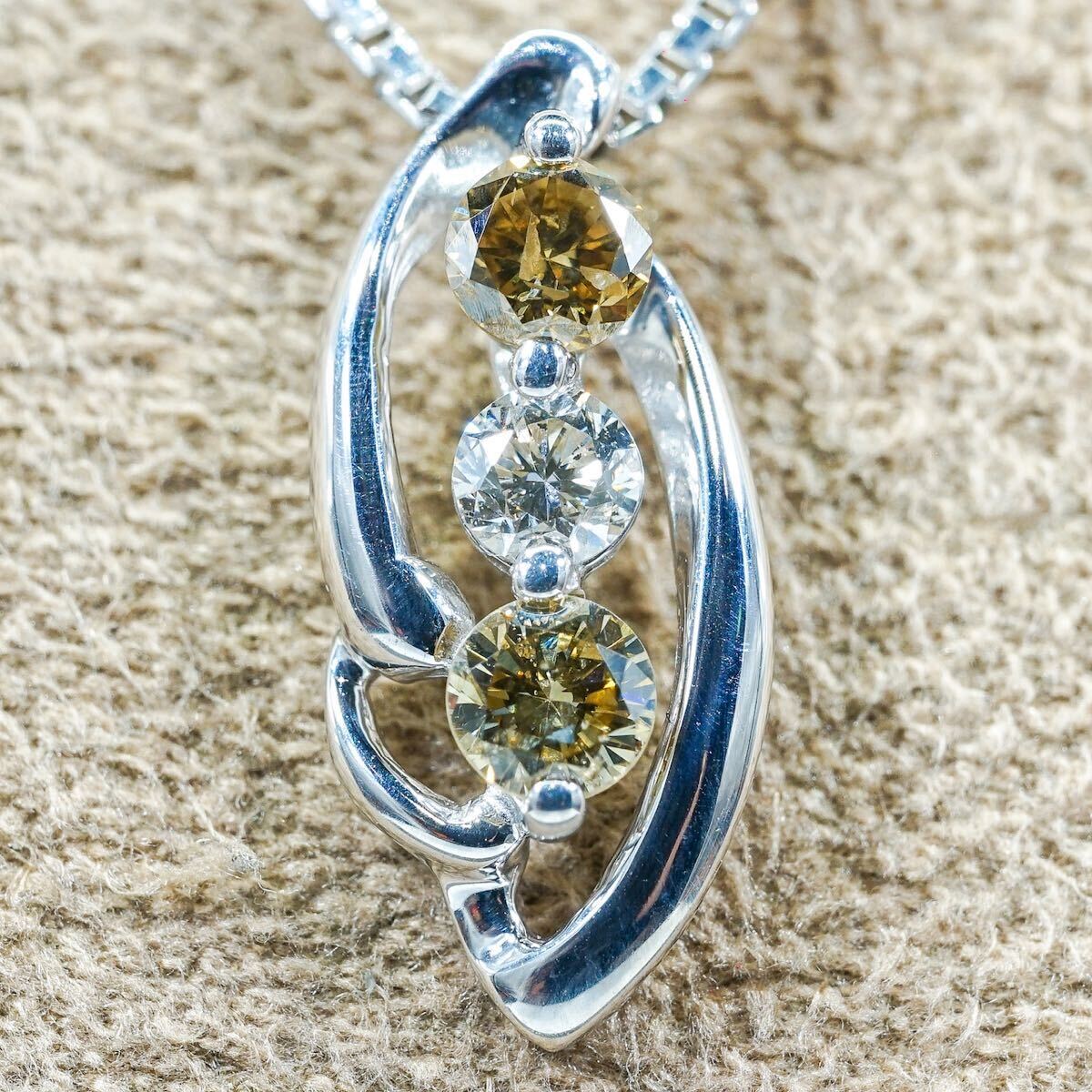 Yahoo!オークション - 1円スタ 綺麗ダイヤ【0.34ct】K18WG 0.6g ホワ...