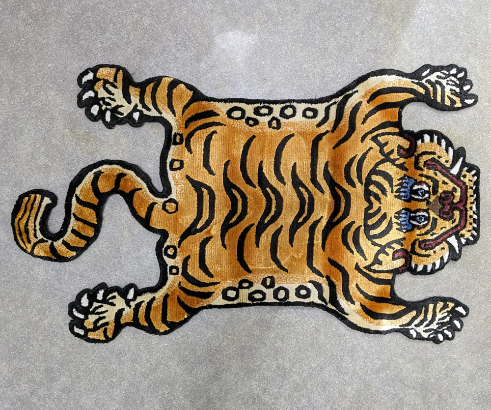 本物 シルク Mサイズ 77cm チベタンタイガー ラグ チベット絨毯 チベットラグ トラ ラグマット チベタンラグ カーペット NIGO APE(ラグ一般)｜売買されたオークション情報 ...