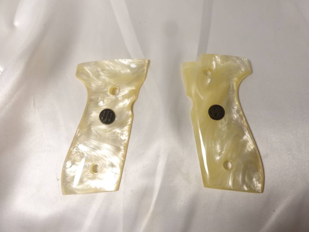 Yahoo!オークション - 実銃用グリップ AJAX製 ベレッタM92用パールグリ...