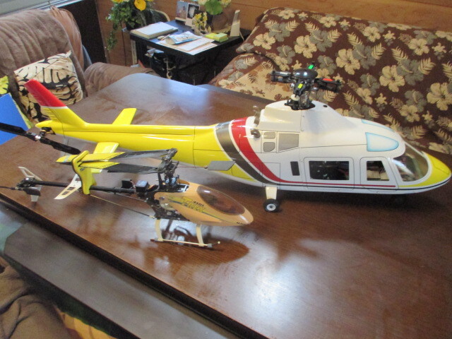 Yahoo!オークション - アグスタA109 50クラス電動 4枚ローター