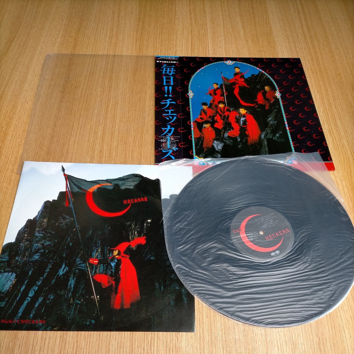 H1637 毎日 チェッカーズ 天下ごめんください 帯付き LP盤 レコード 邦楽 昭和レトロ ポップス ポップ シティポップ 送料全国一律510円(レコード)｜売買されたオークション情報 ...