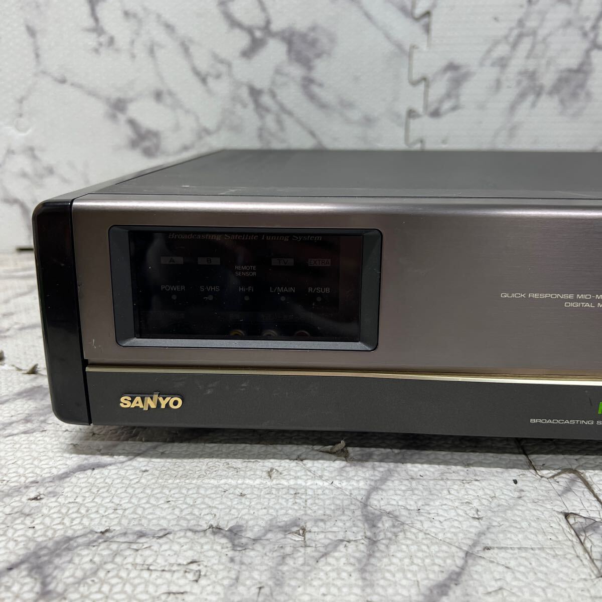 Yahoo!オークション - MYM-657 激安 SANYO ビデオレコーダー VZ-S500B ...