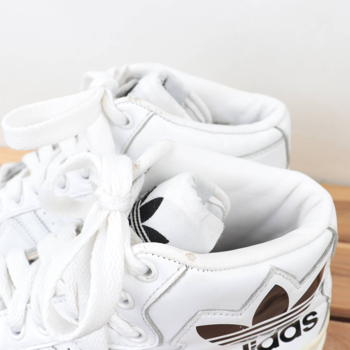 Yahoo!オークション - z969 アディダス フォーラムミッド RS XL US8 26...