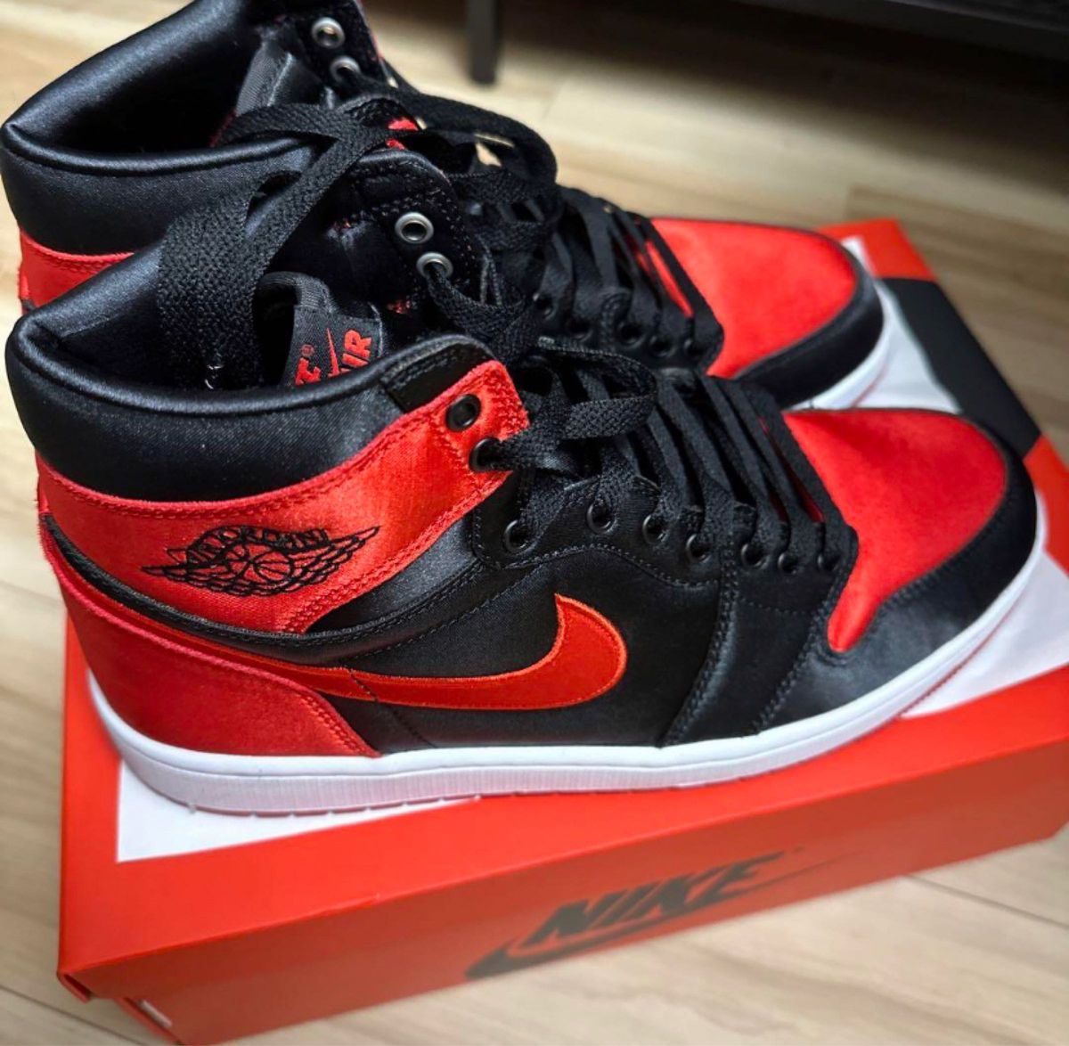 Air Jordan1 satin bred/エアジョーダン1 サテンブレッド|Yahoo Air Jordan1 satin bred/エアジョーダン1 サテンブレッド|Yahoo