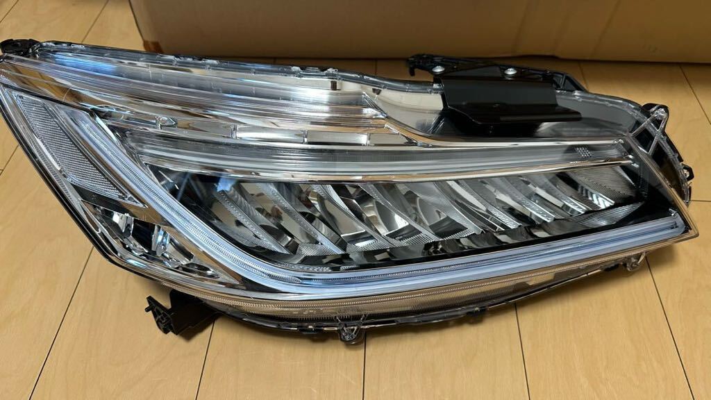 Yahoo!オークション - ホンダ アコードハイブリッド ヘッドライト DAA-...