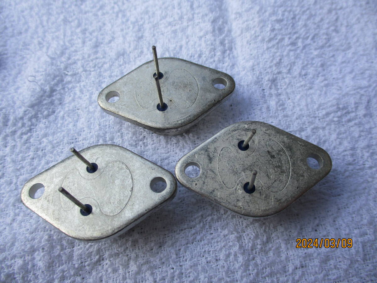 Yahoo!オークション - 日立製トランジスタ K134 1個 J49 3個 合計4個