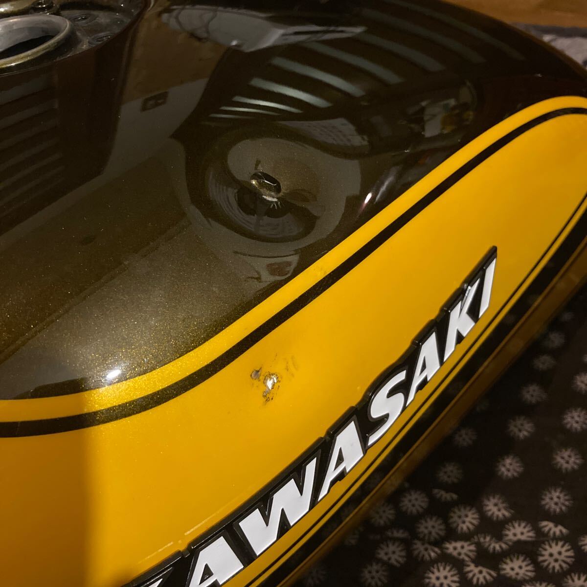 Yahoo!オークション - ヘコミあり カワサキ W650 タンク KAWASAKI W1 W...