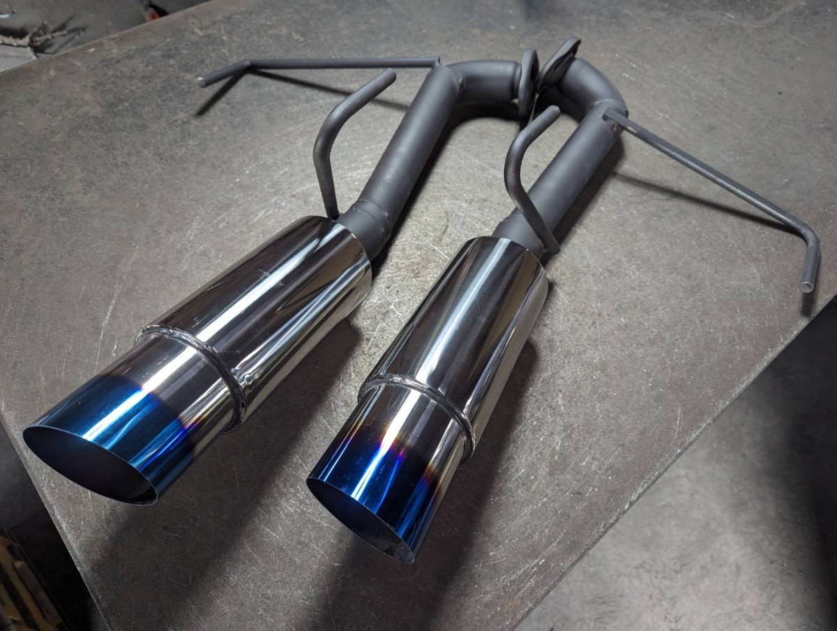スバルレヴォーグ VN5 STIスポーツ オリジナルストレートマフラー(社外品)｜売買されたオークション情報、yahooの商品情報をアーカイブ公開 - オークファン（aucfan.com）