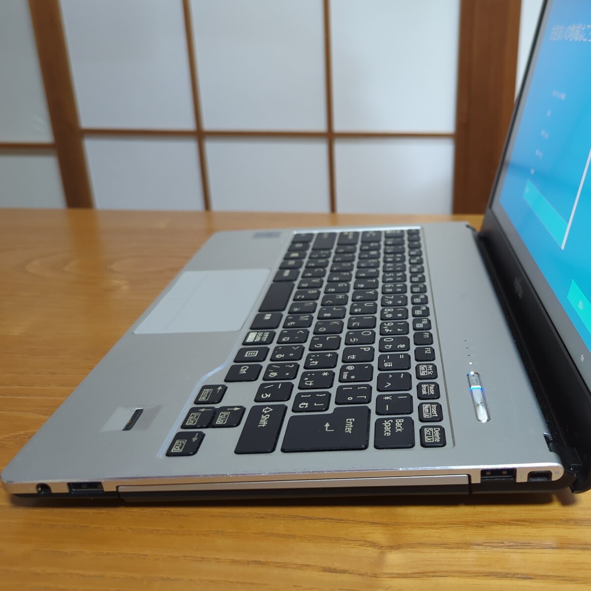 Yahoo!オークション - FUJITSU LIFEBOOK S904/H