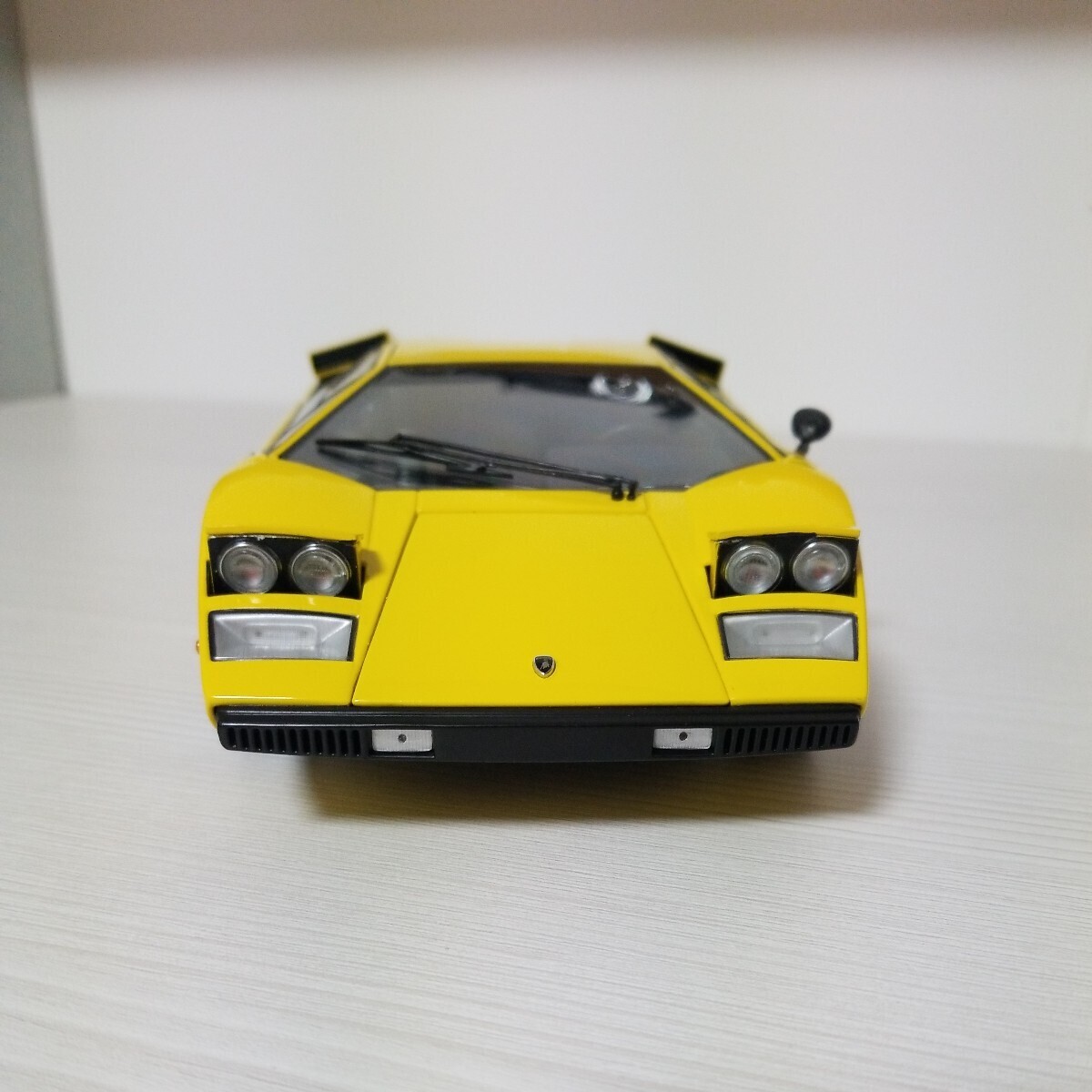 Yahoo!オークション - 1/18 京商 ランボルギーニカウンタック LP400 イ...