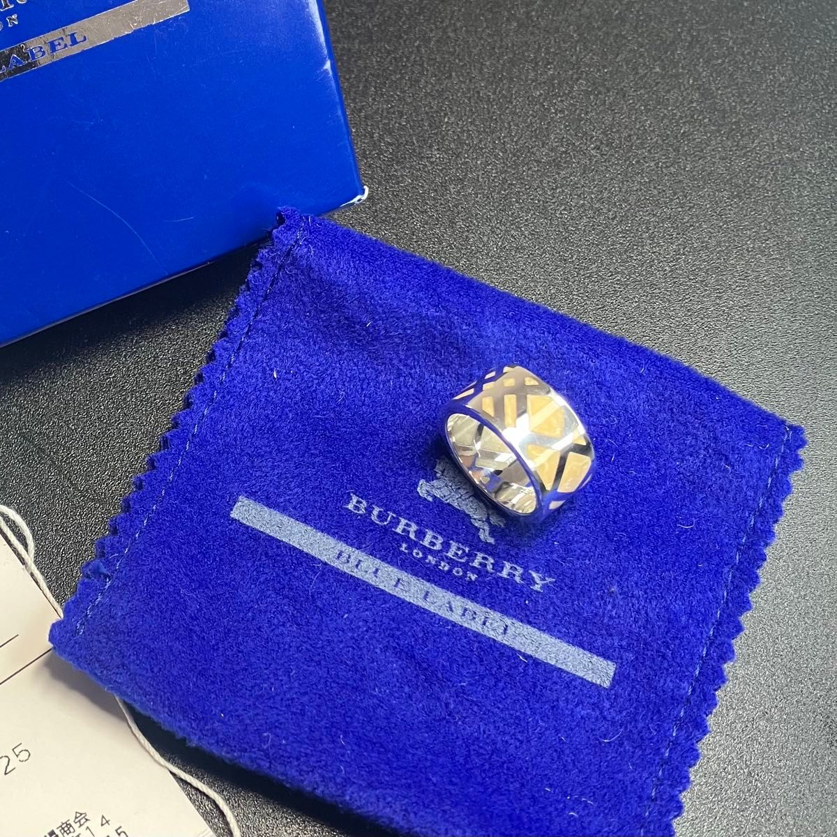 正規品 美品】 バーバリー ノバチェック シルバーリング ブルー 正規品 美品】 バーバリー ノバチェック シルバーリング ブルー