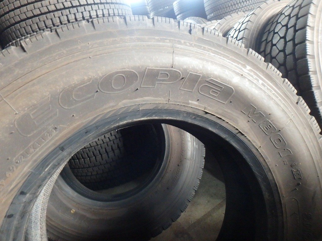 Yahoo!オークション - C499 バリ溝 2023年製 送料無料【225/80R17.5 12...