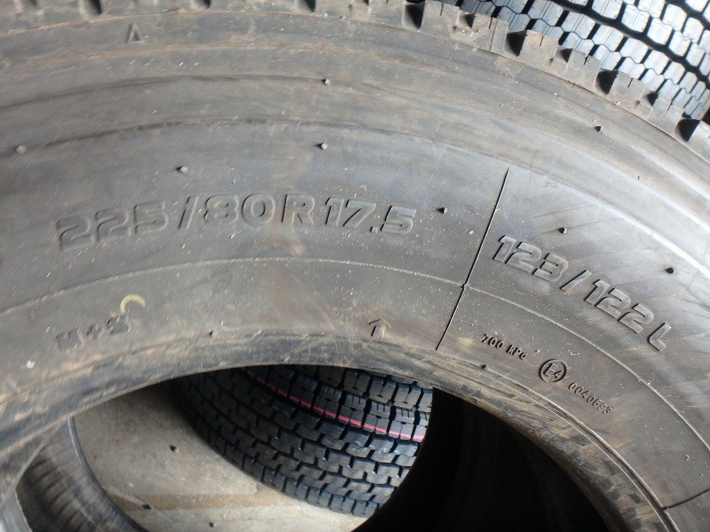Yahoo!オークション - C538 送料無料【225/80R17.5 123/122】トーヨー ...