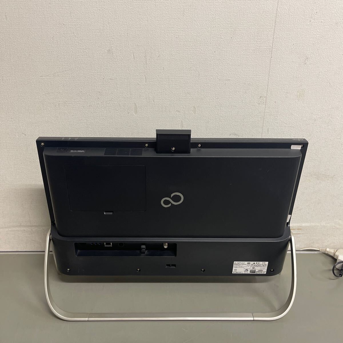 Yahoo!オークション - J63 FUJITSU ESPRIMO FH77/B1 FMVF77B1B Core i7...