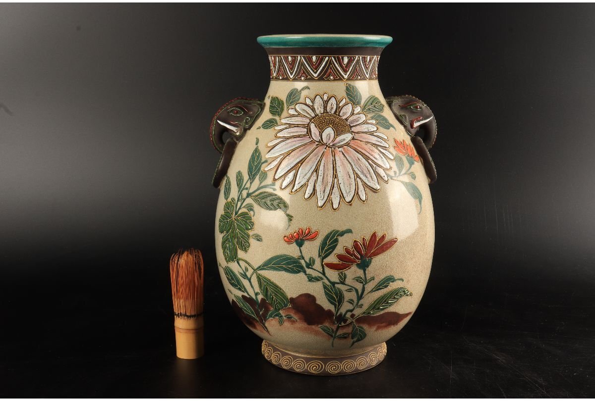 Yahoo!オークション - [URA]時代/色絵花之図象頭耳付花瓶/高さ33cm/B1/...