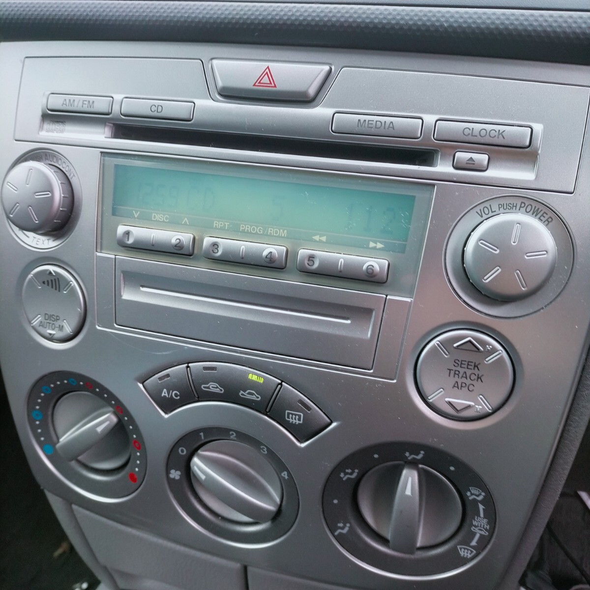 Yahoo!オークション - デミオ DY3W CDオーディオ 即決