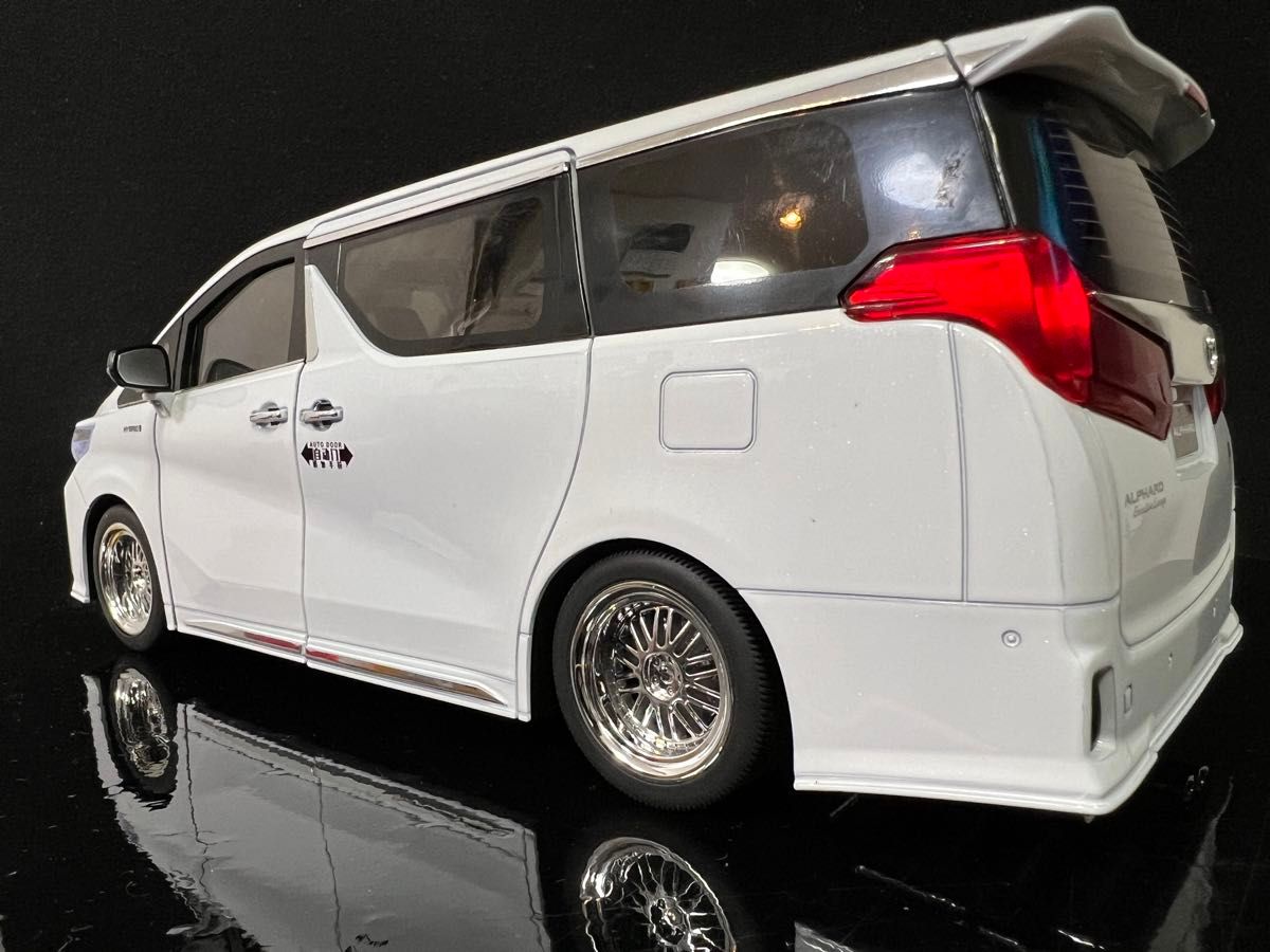 トヨタ TOYOTA アルファード 1/18 ミニカー ホワイト H171 トヨタ TOYOTA アルファード 1/18 ミニカー ホワイト H171