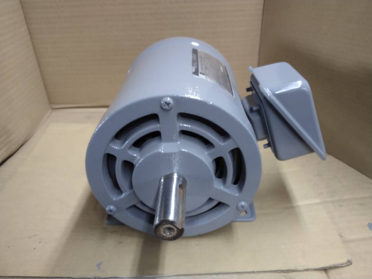 Yahoo!オークション - 東芝 三相200V モーター 1.5kw 4P 中古品