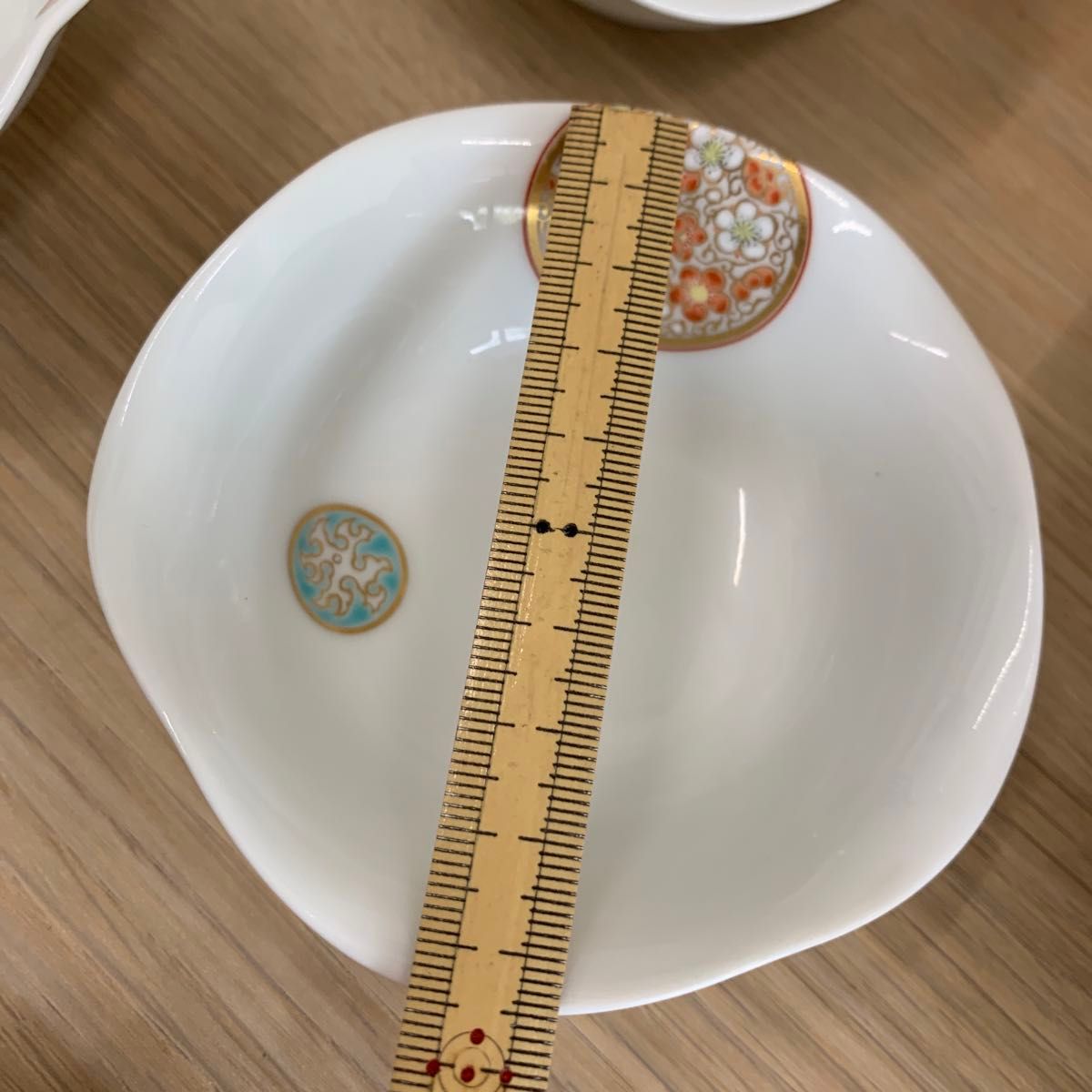 有田焼 深川製磁 寿赤絵 6号鉢と小鉢3個セット|Yahoo!フリマ 有田焼 深川製磁 寿赤絵 6号鉢と小鉢3個セット|Yahoo!フリマ