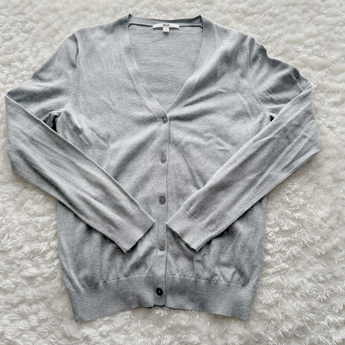 UNIQLO ユニクロ 404011 Vネックカーディガン ライトグレー L UNIQLO ユニクロ 404011 Vネックカーディガン ライトグレー L