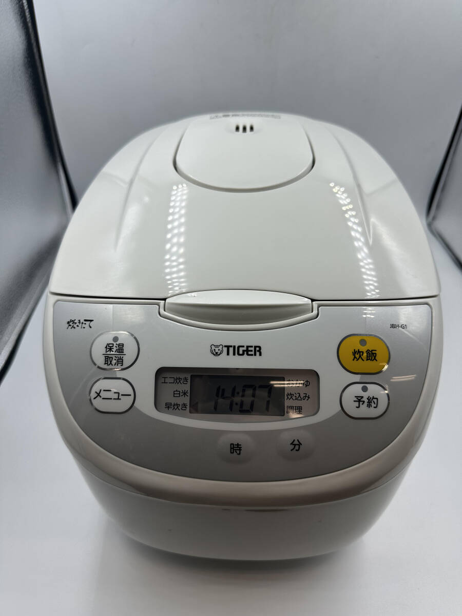 TIGER JBH-G1 タイガーマイコン炊飯ジャー ホワイト 炊飯容量1.8L 895W 炊き込み6ま 炊飯器 現状品 通電確認済 E298(マイコン)｜売買されたオークション情報 ...