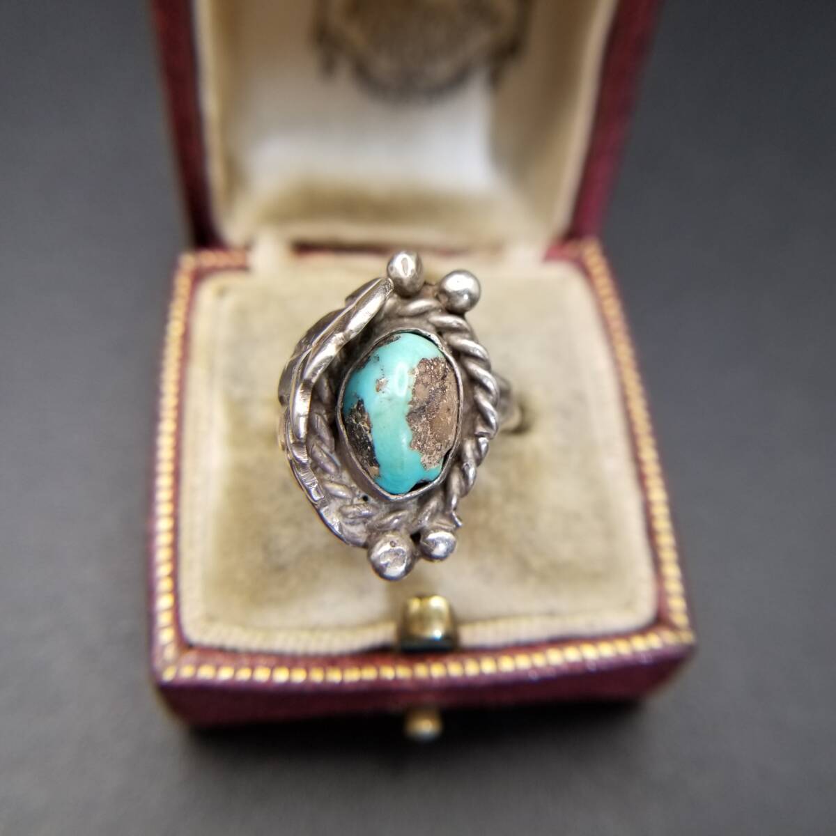 サウスウェスタンジュエリー フラワー 植物 モチーフ ターコイズ 存在感 ヴィンテージ シルバー リング 指輪 彫金 個性的 Y14-Z(9号～)｜売買されたオークション情報、yahooの商品 ...