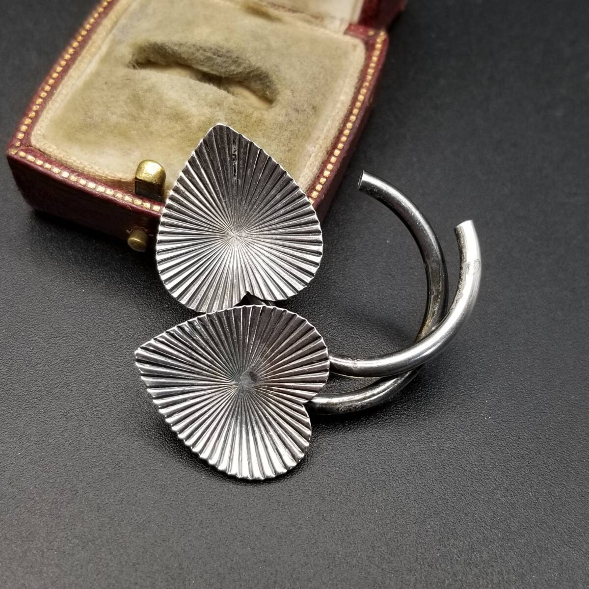 BEAU STERLING ハート モチーフ 植物 エレガント 存在感 スターリング ヴィンテージ シルバー ブローチ ジュエリー 輸入 Y15-B(シルバー)｜売買されたオークション情報 ...