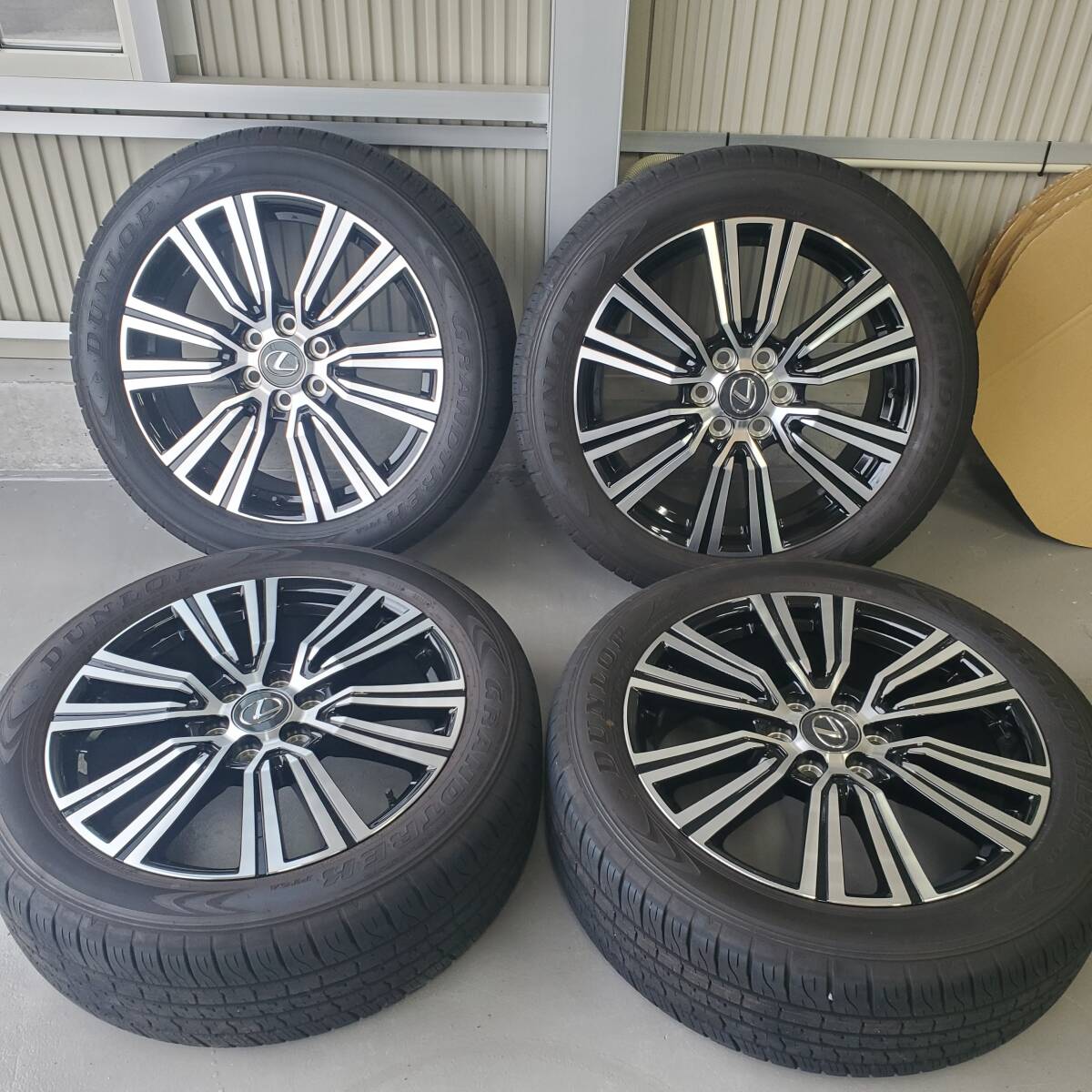 Yahoo!オークション - レクサス LX600 純正オプション 22インチ