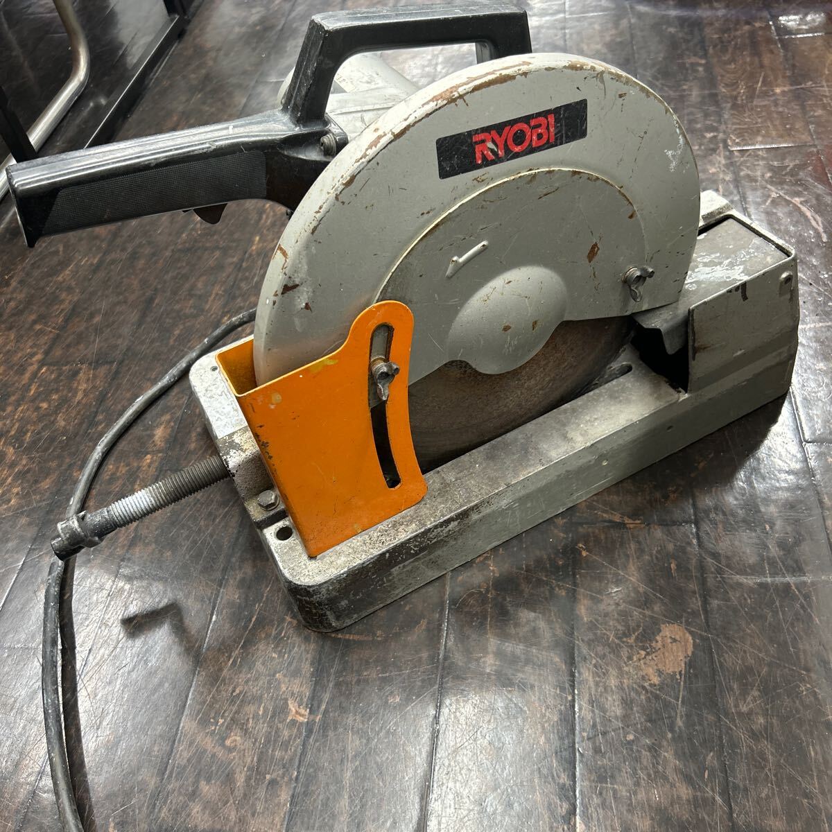 Yahoo!オークション - RYOBI TSC-305A リョービ 切断機 高速切断機 電...