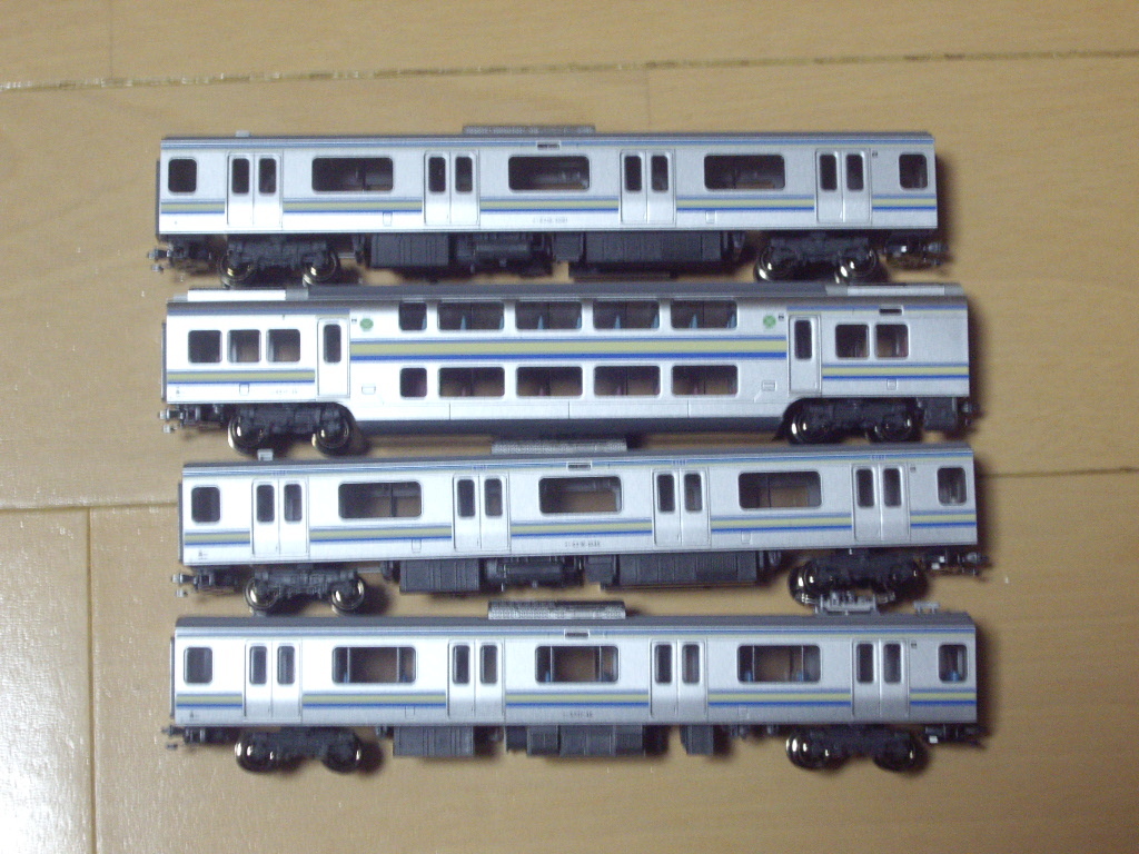 Yahoo!オークション - kato E217系 新色 4両セット 品番10-844