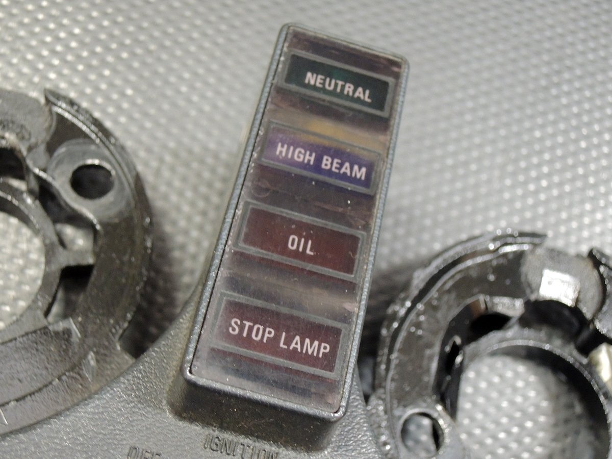 Yahoo!オークション - 【C872】 K Z1000 Mk - 2 Ⅱ メーター ステー イ...