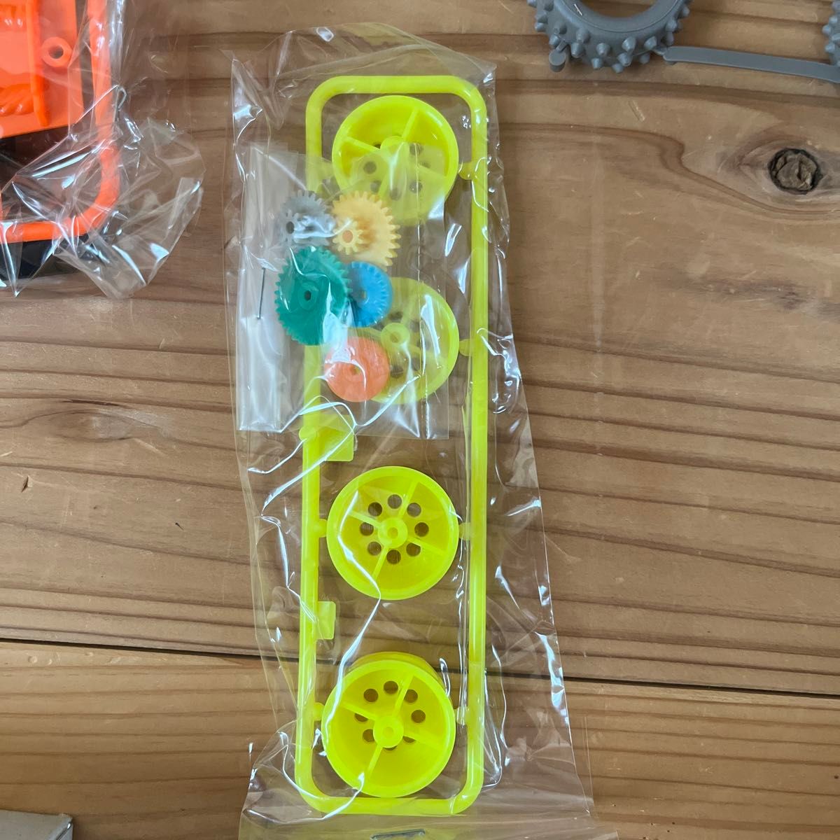 蛍光カラースペシャル】 タミヤ レーサーミニ四駆 ファルコンJr 蛍光カラースペシャル】 タミヤ レーサーミニ四駆 ファルコンJr