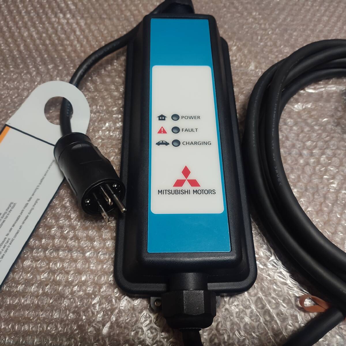 Yahoo!オークション - アウトランダー PHEV 純正 充電ケーブル 9482A33...