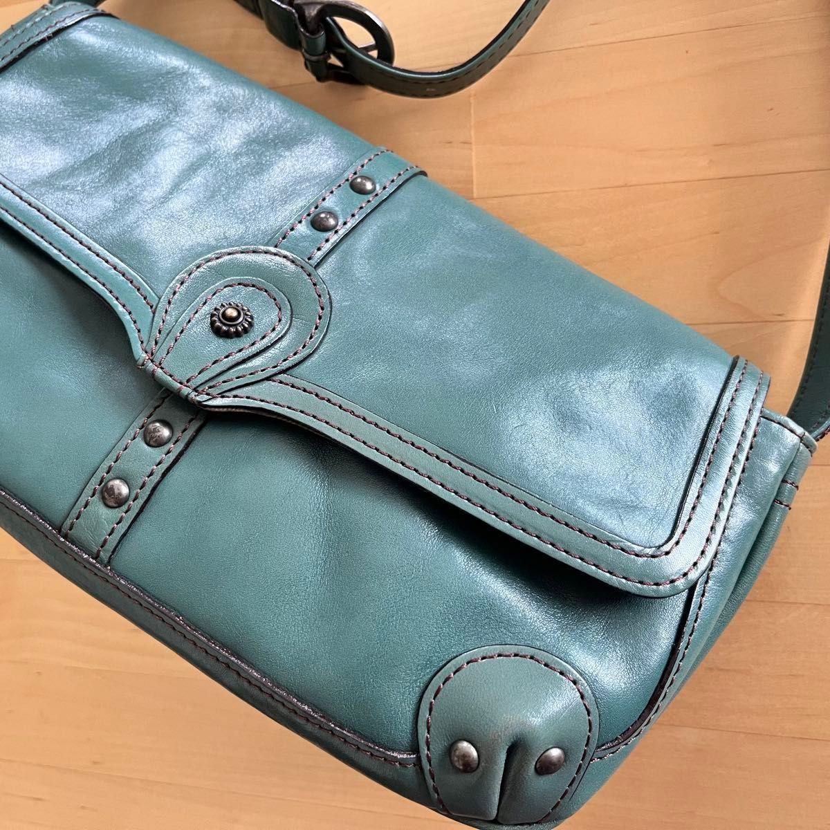 美品】Dakota ダコタ ハンドバッグ ショルダーバッグ 廃盤 美品】Dakota ダコタ ハンドバッグ ショルダーバッグ 廃盤