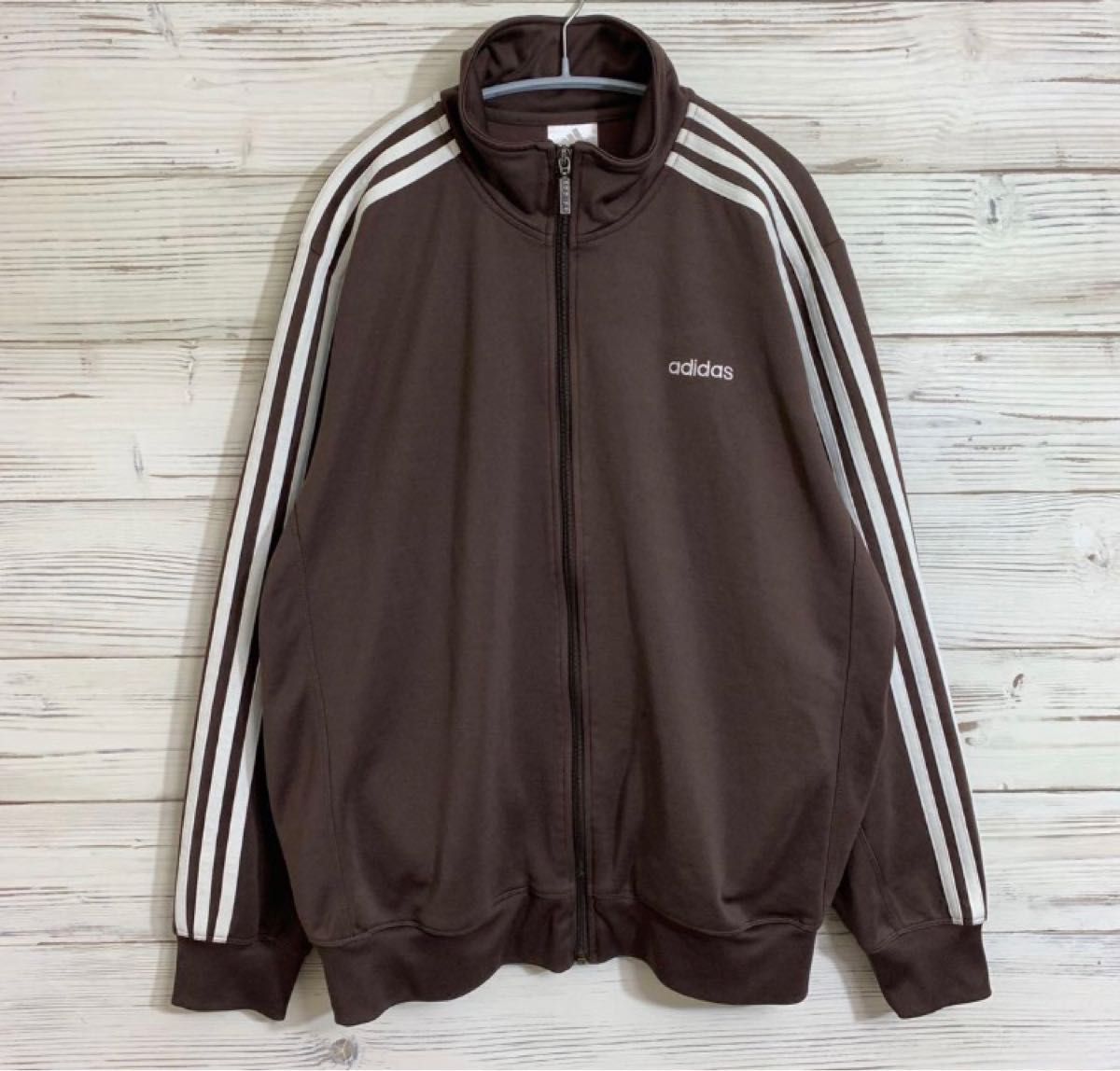 adidas アディダストラックジャケット リニアロゴ ブラウン 茶 adidas アディダストラックジャケット リニアロゴ ブラウン 茶