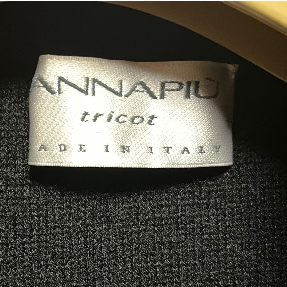 イタリア製カシミヤ100% ANNAPIU黒コート 希少な1枚仕立裏地無 イタリア製カシミヤ100% ANNAPIU黒コート 希少な1枚仕立裏地無