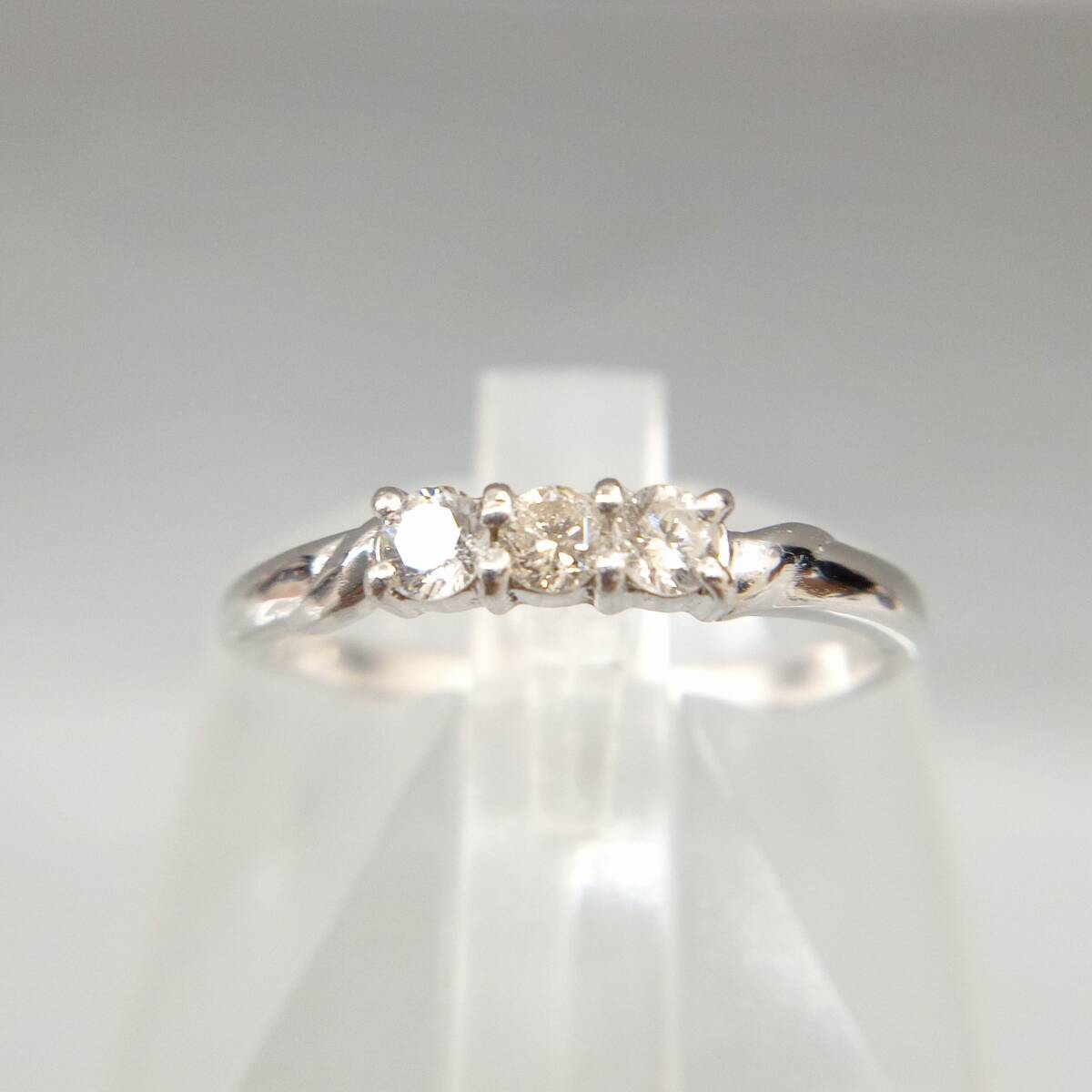 Yahoo!オークション - Pt900 プラチナ ダイヤモンド0.23ct 10号 2.1g ...