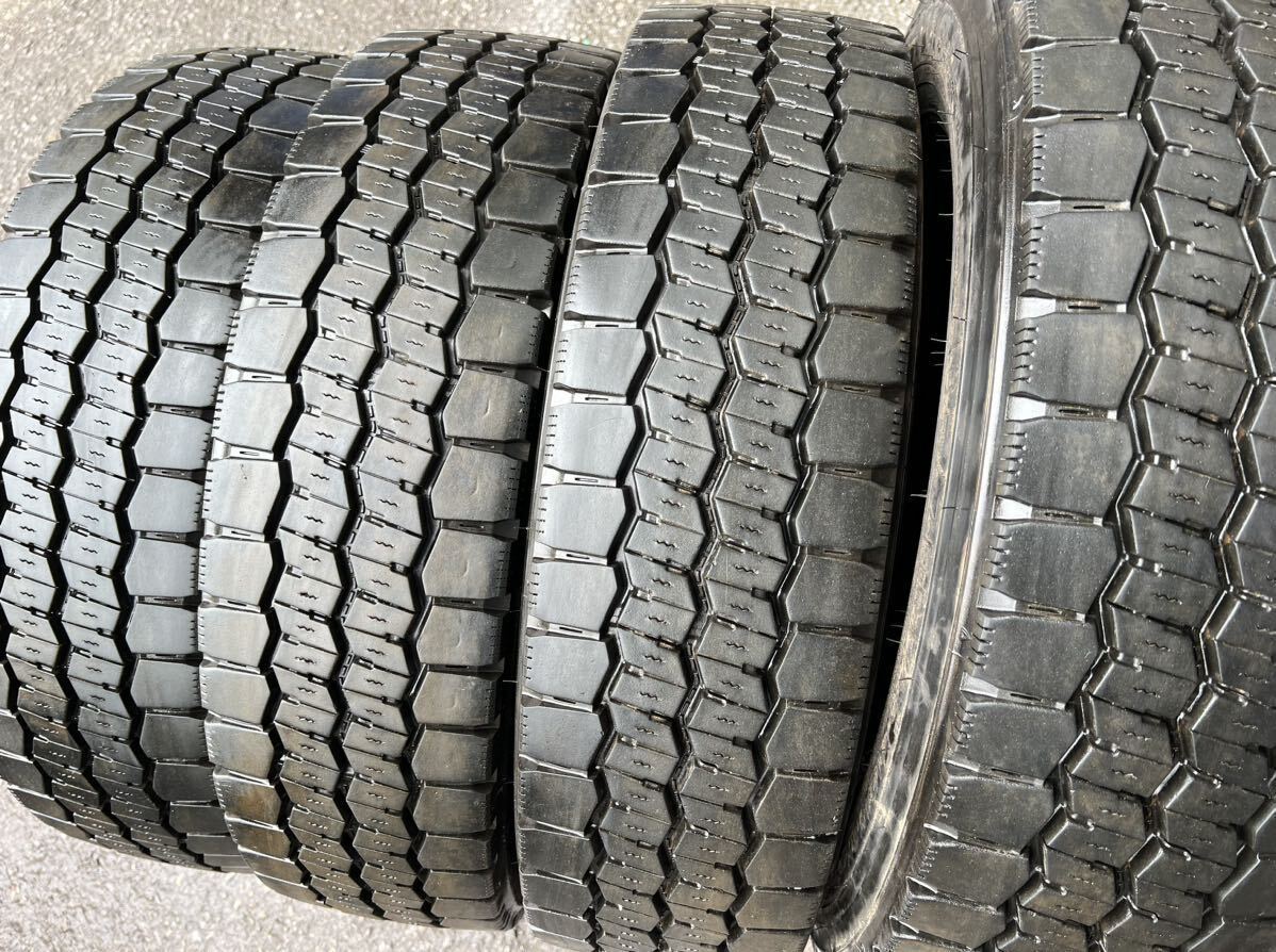 Yahoo!オークション - 195/70R17.5 112/110 N LT ダンロップ SPLT22 オ...