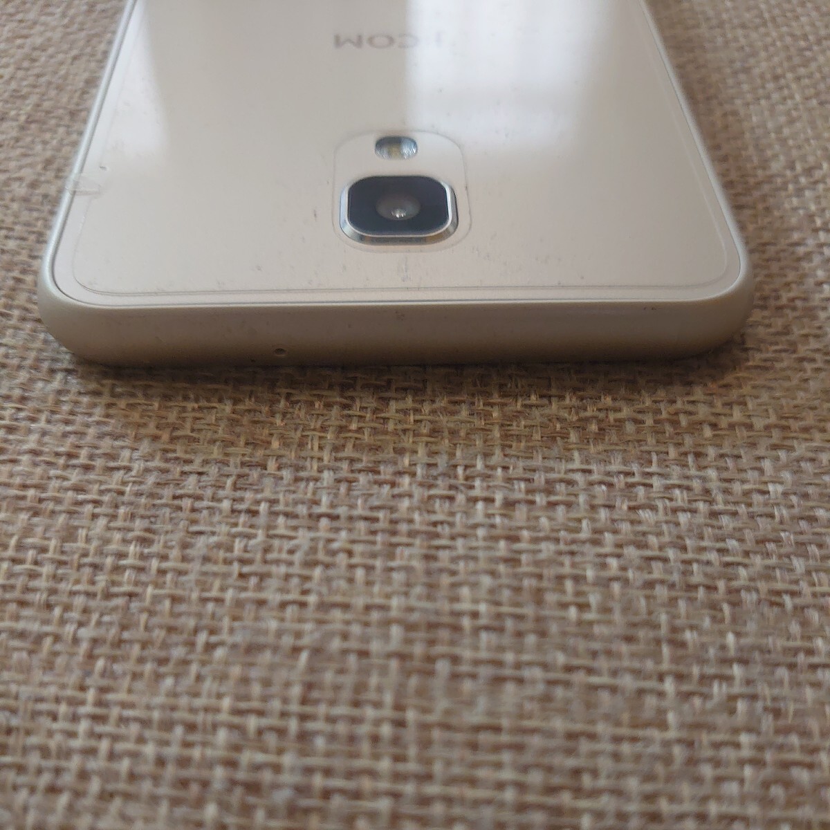 Yahoo!オークション - 美品 LGS02 LG X screen