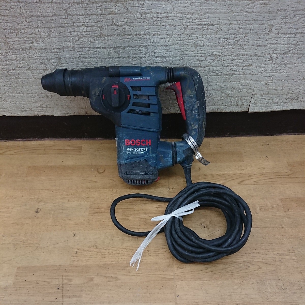 Yahoo!オークション - 041902 BOSCH プロフェッショナル GBH3-28DRE ド...