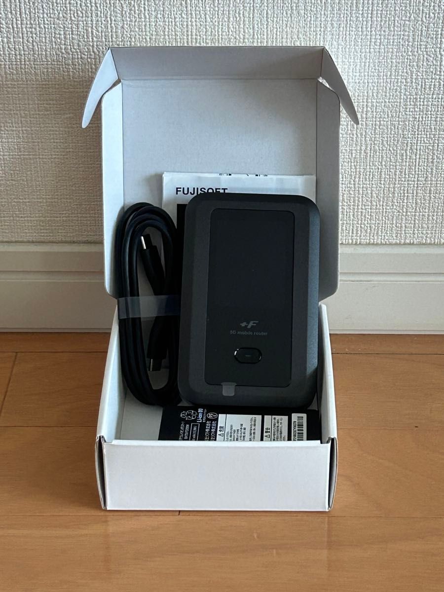 FUJISOFT 富士ソフト+F FS050W・5G対応WiFiモバイルルーター FUJISOFT 富士ソフト+F FS050W・5G対応WiFiモバイルルーター