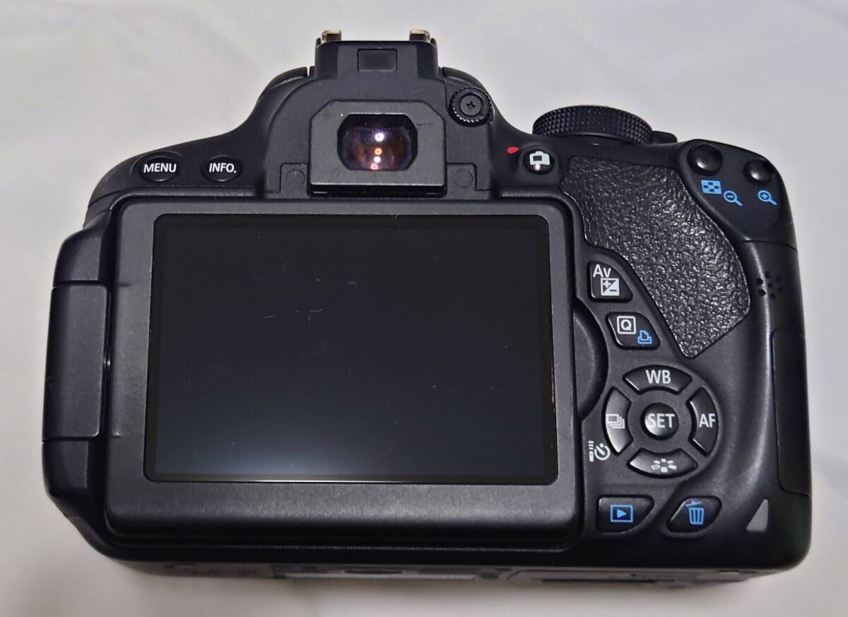 Yahoo!オークション - 動作品 CANON EOS Kiss X7i ダブルズームキット