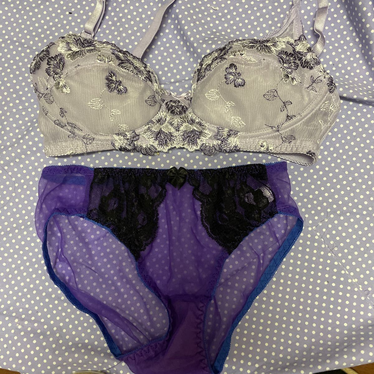 Yahoo!オークション - ブラジャー ショーツ セットパープルB70レースリ...