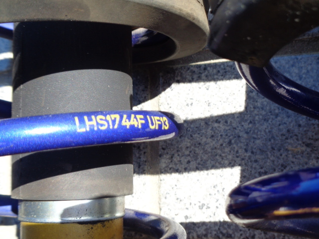 Yahoo!オークション - [D26] DA17 KYB カヤバ ローファースポーツ サス...