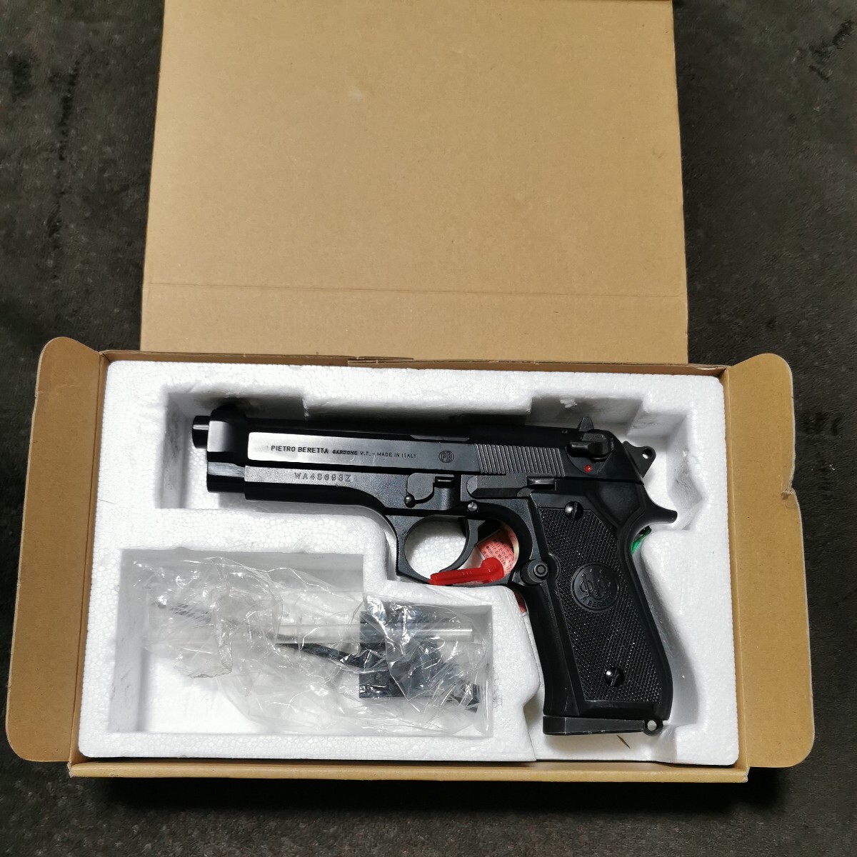 Yahoo!オークション - 【動作確認済】 WA M92 ガスブローバック 箱