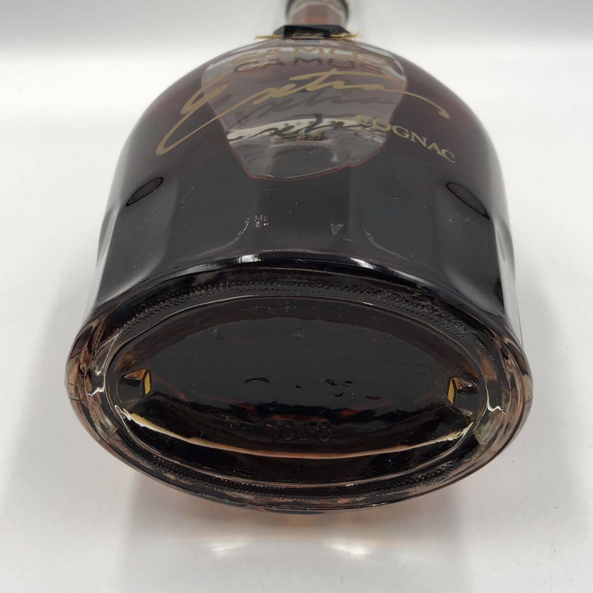 4.25 MA-B2906 未開栓 カミュ エクストラ コニャック クール便不可/容量 700ml/アルコール分40%/DC0 DE0(カミュ)｜売買されたオークション情報、yahooの商品 ...