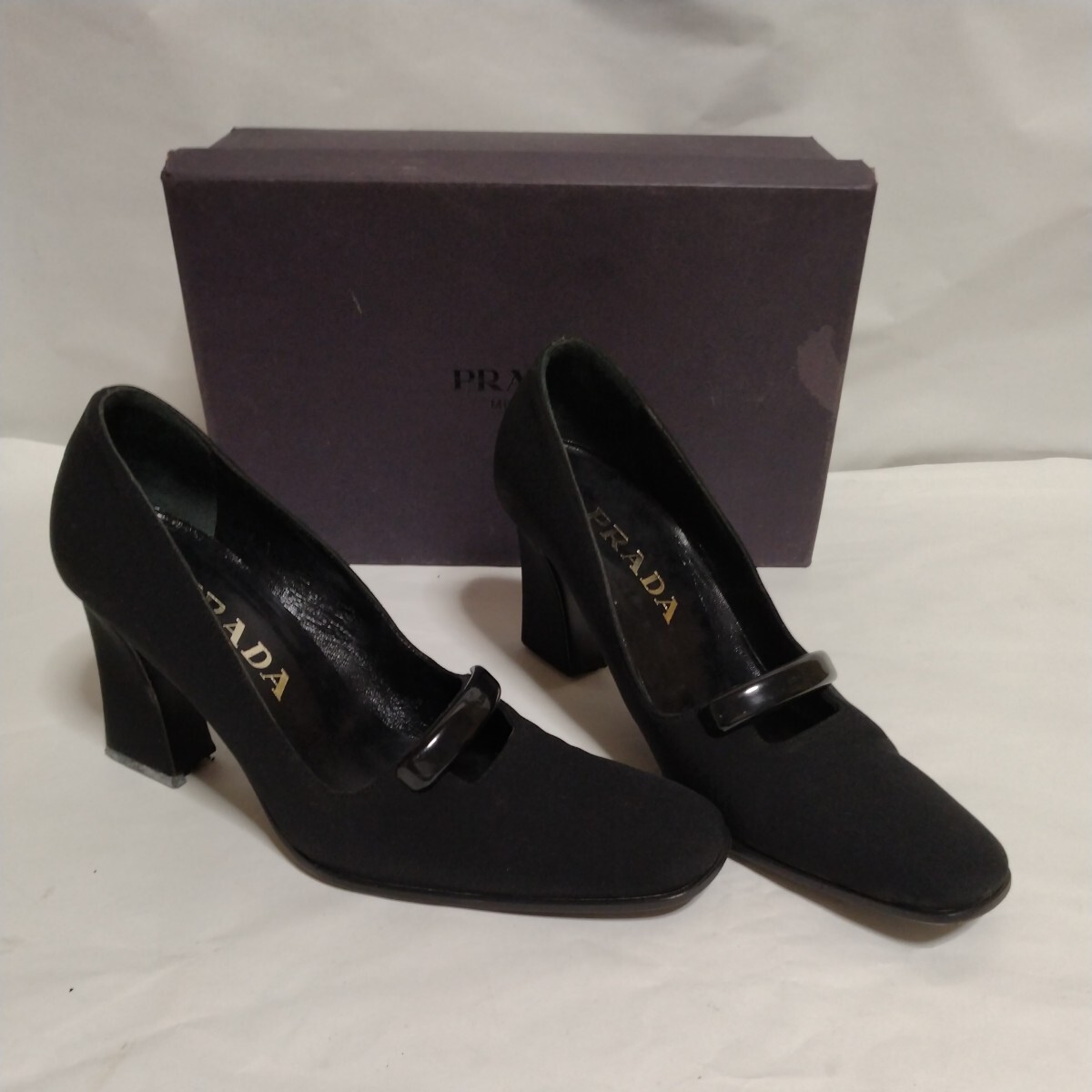 PRADA プラダ パンプス ブラック 36(女性用)｜売買されたオークション情報、yahooの商品情報をアーカイブ公開 - オークファン（aucfan.com）