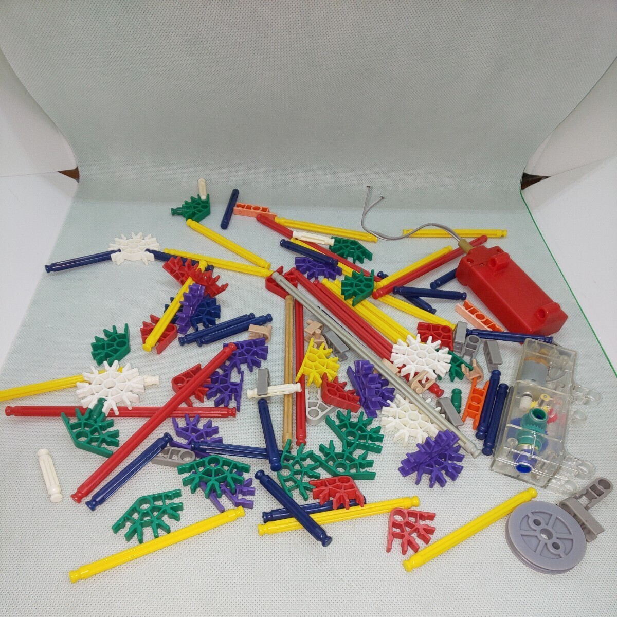 K'NEX ケネックス パズルブロック まとめて 知育玩具 匿名配送(知育玩具)｜売買されたオークション情報、yahooの商品情報をアーカイブ公開 - オークファン（aucfan.com）