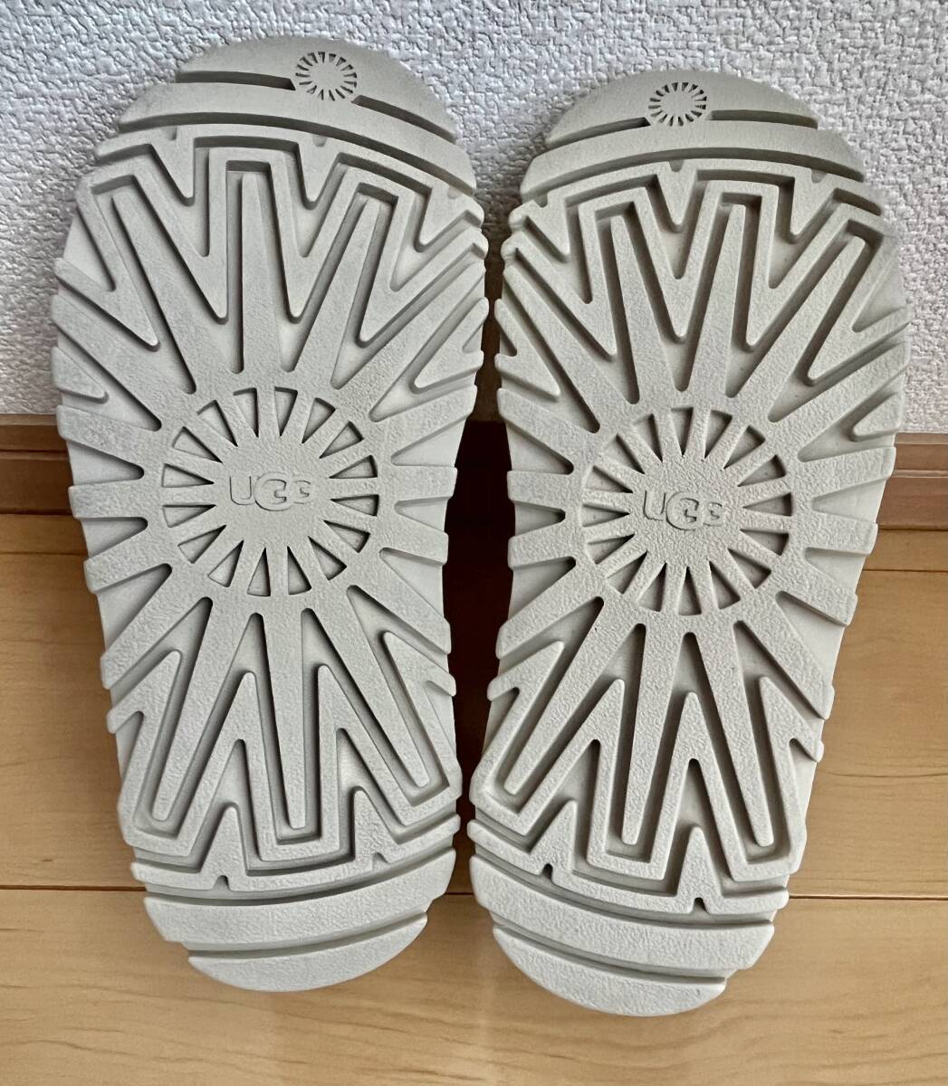 23cm 美品1回着用のみUGG GoldenGlow Sea Salt サンダル 23cm 美品1回着用のみUGG GoldenGlow Sea Salt サンダル